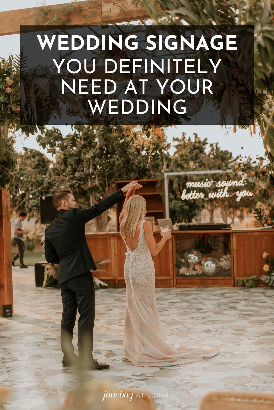 7 Wedding Signs You Need For Your Wedding | Junebug Weddings